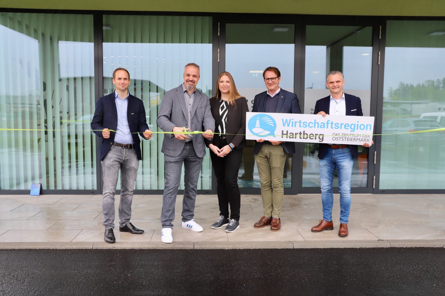 Auto-Akku Testfirma Green Testing Lab eröffnet Betriebsgebäude in der ...